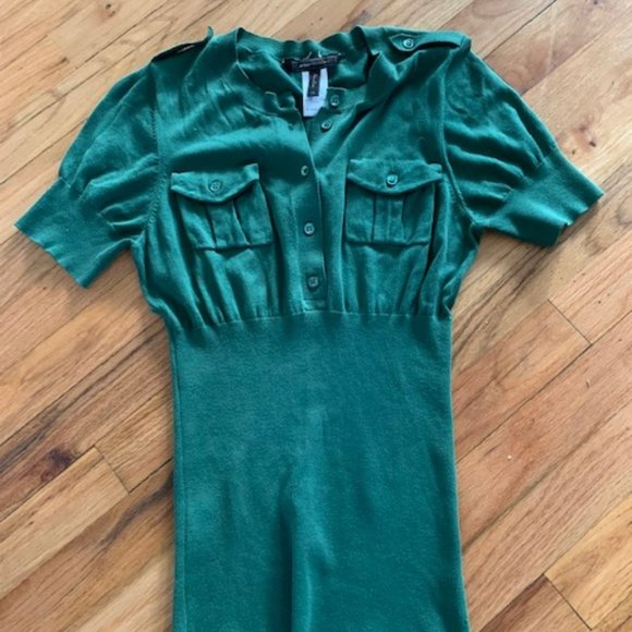 BCBGMaxAzria | Tops | Bcbg Max Azria Green Silk Blend Top Size Xs ...